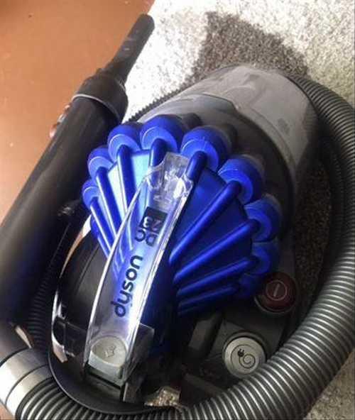 Пылесос Dyson dc23