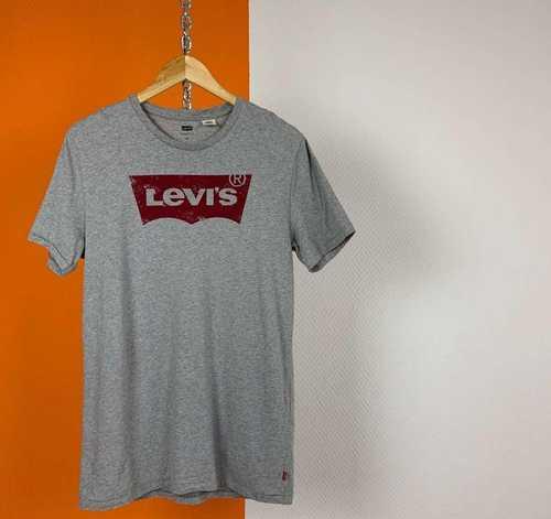 Футболка Levi's