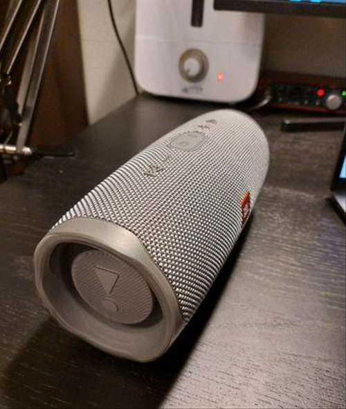 Колонка jbl charge 4