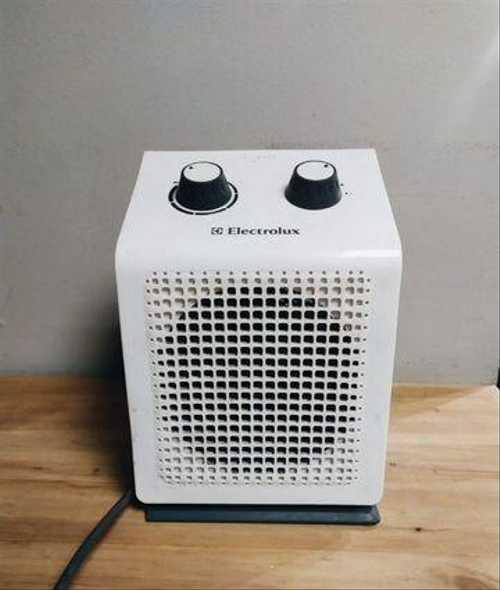 Мощный тепловой вентилятор Electrolux