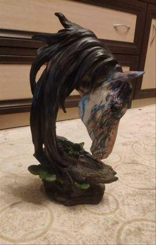 Статуя «Лошадь»