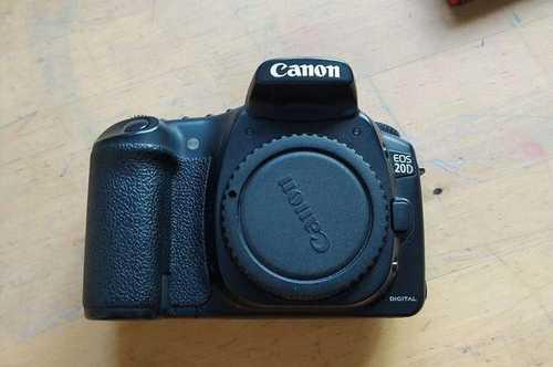 Зеркальный фотоаппарат Canon 20D
