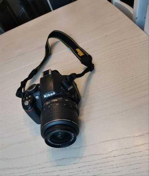 Зеркальный фотоаппарат Nicon D3100