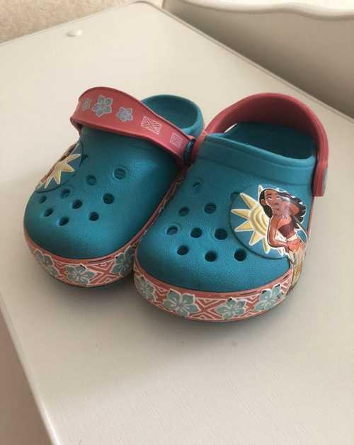 Crocs