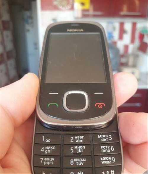 Кнопочный телефон nokia 7230
