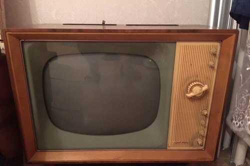 Советский ламповый телевизор Сигнал