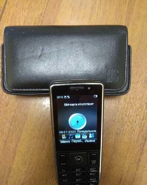 Телефон Philips Xenium X623