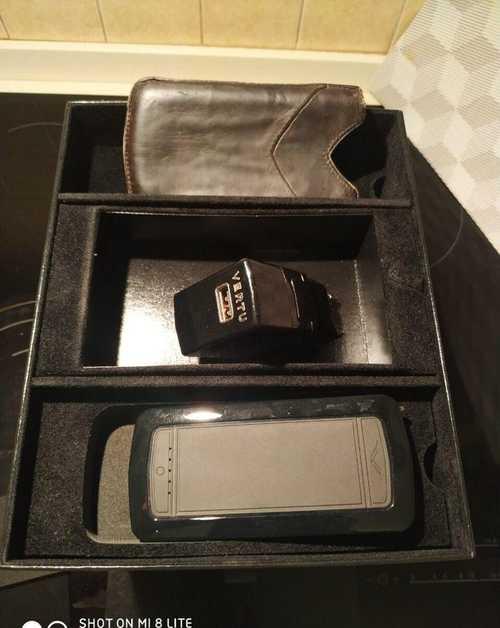 Мобильный телефон vertu