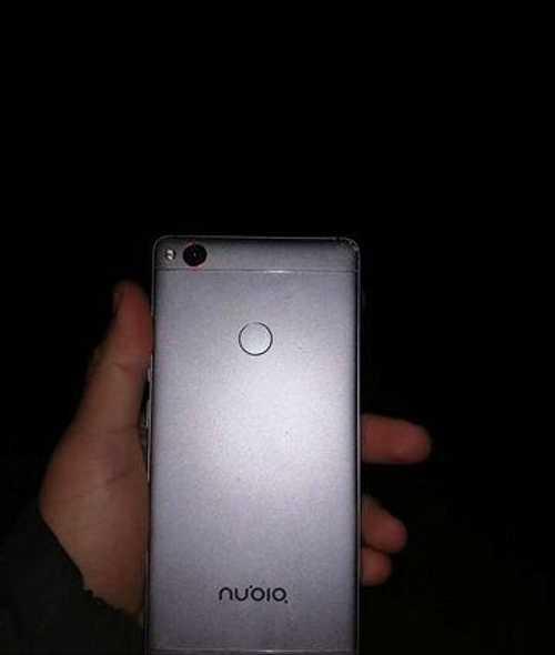 ZTE nubia Z11