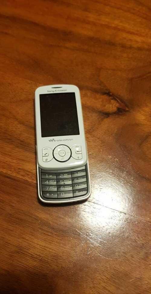 Телефон Sony Ericsson W100i
