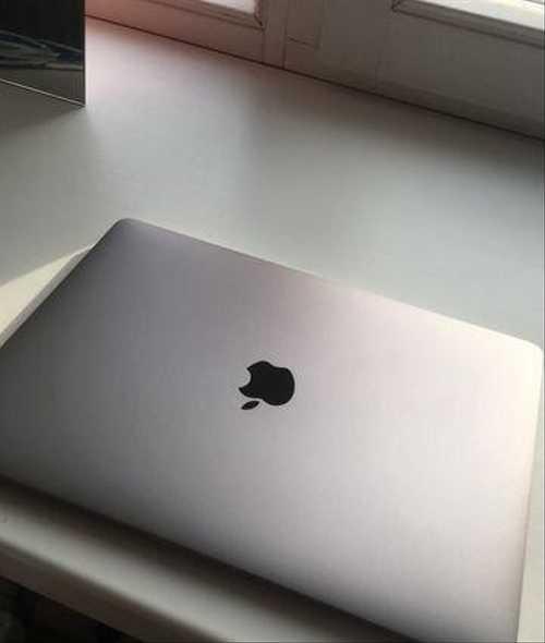 Apple MacBook Pro 13’’ Touch Bar