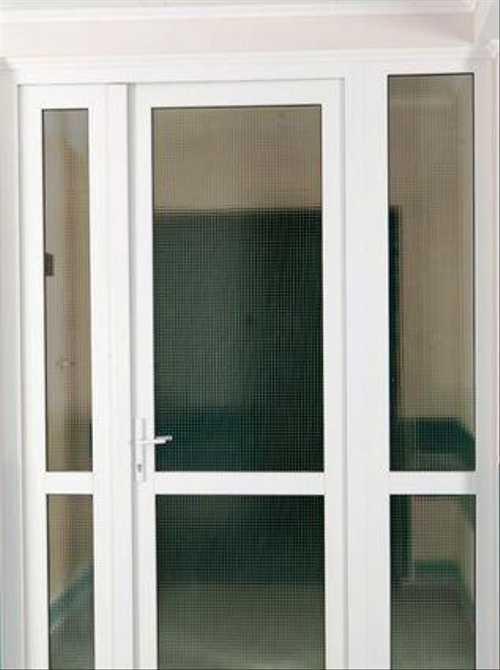 Металлопластиковые двери стекло. Дверь ПВХ входная 1300х2100 ВХС. VEKA дверь ПВХ 2100х800. Акфа двери входные ПВХ. Дверь пластиковая со стеклом.