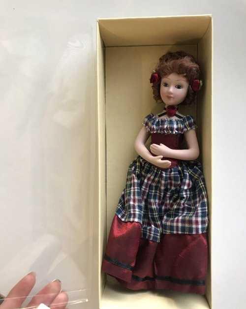Фарфоровая кукла «Дамы эпохи»