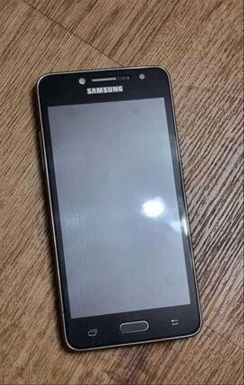 Телефон Samsung Galaxy J2 Prime