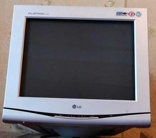 Монитор LG F700P