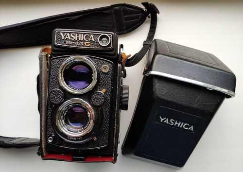 Yashica mat-124g