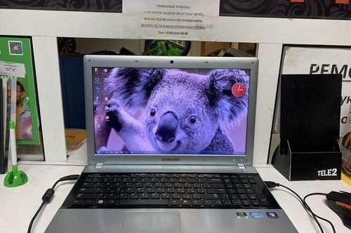 Ноутбук Samsung RV520 i3