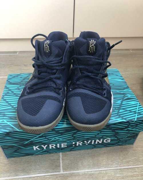 Кроссовки Nike Kyrie Irving 3