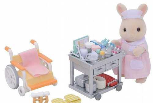 Sylvanian Families Игровой набор Медсестра с аксес