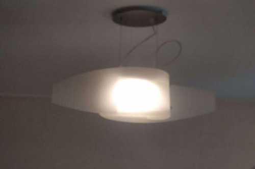 Продам светодиодную потолочный светильник