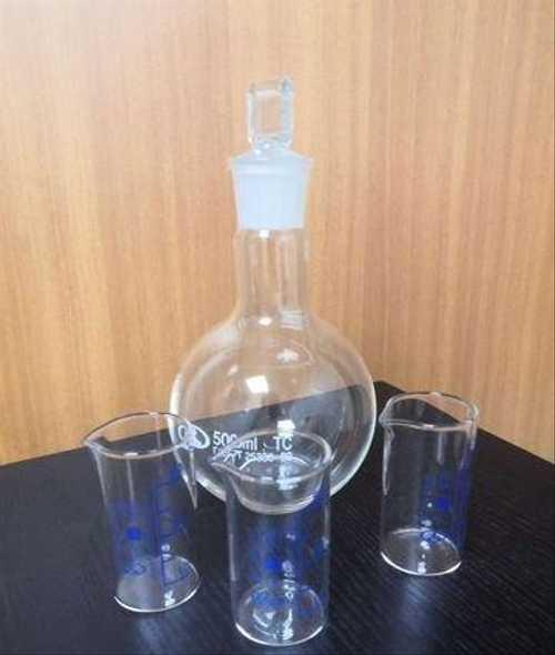 Графин со стаканами химический
