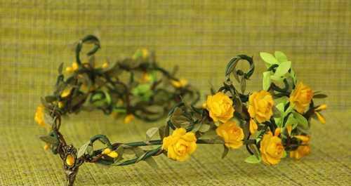 Диадема жёлтые розы