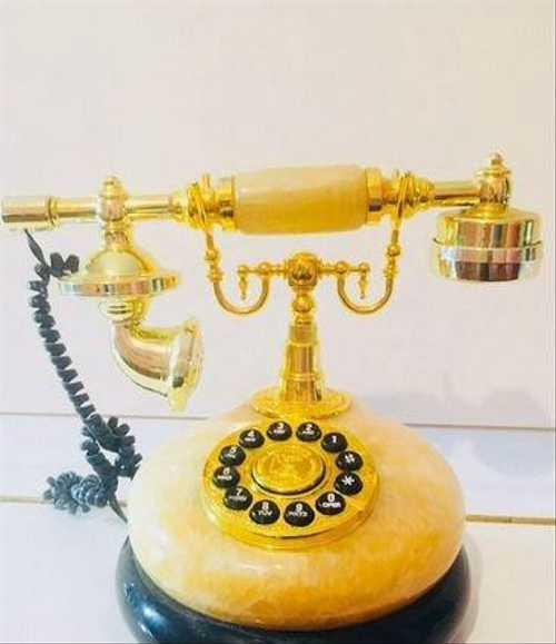 Телефон из оникса