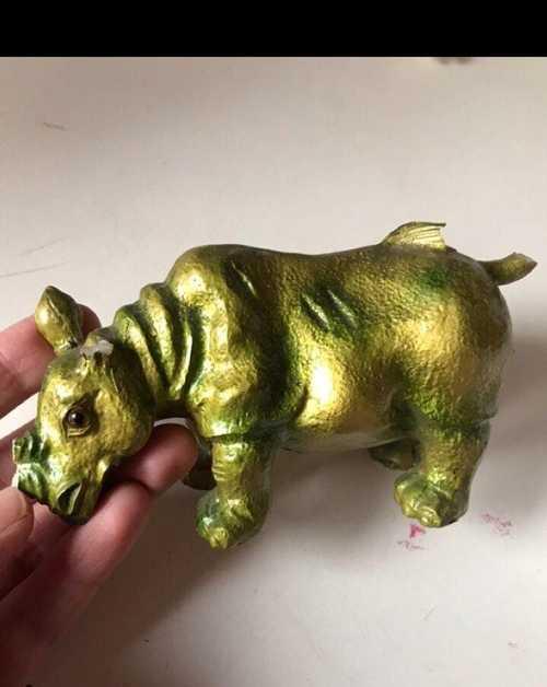 Носорог фигурка статуэтка