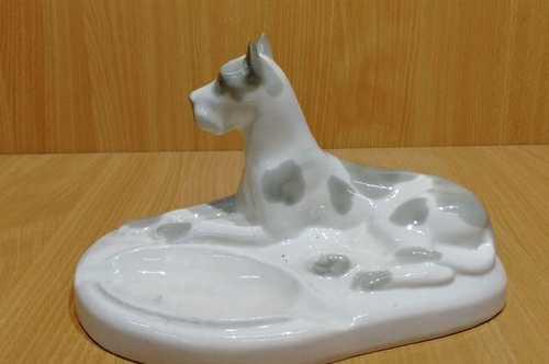 Статуэтка пепельница Дог Собака фарфор керамика