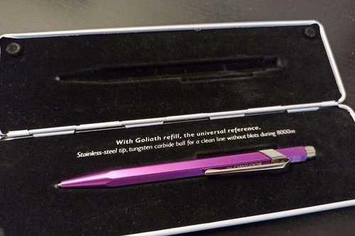 Шариковая ручка Caran d'Ache Swiss made