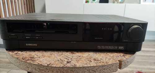 Видеомагнитофон Samsung VK-320