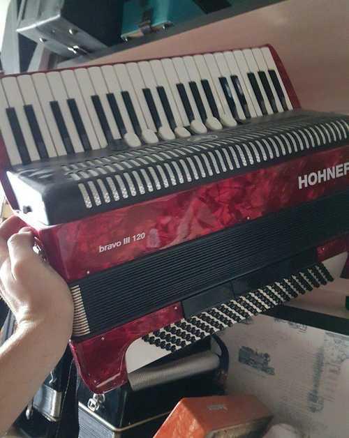 Аккордеон Hohner bravo 3