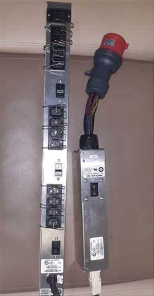 Блок розеток Simclar E240869. Simclar Rack PDU