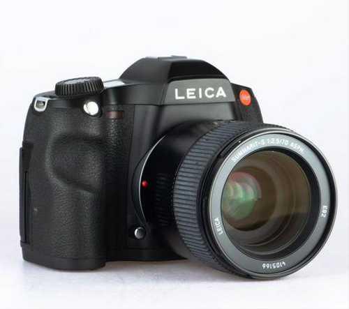 Leica S2-P + 70mm f/2.5 Summarit-S asph