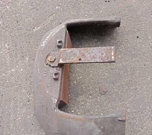 Скоба суппорта 22,5" Renault Premium 2 683248626