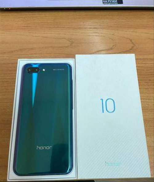 Телефон Honor 10