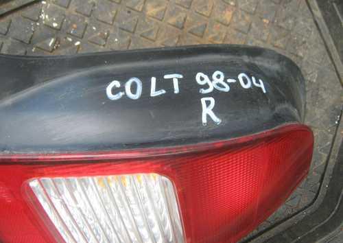 Фонарь задний правый Mitsubishi Colt 98-04 г.в