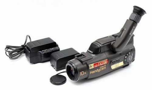 Видеокамера Sony CCD-FX270E