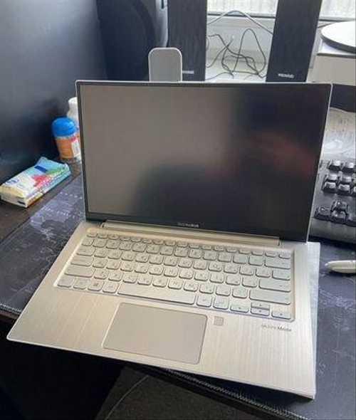 Ноутбук asus VivoBook S330UN-EY008T 13.3''