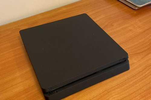 Ps4 slim 500gb CUH-2016A 2 джостика игры
