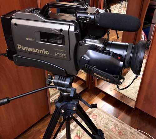 Видео Камера S-VHS M 9000 EN