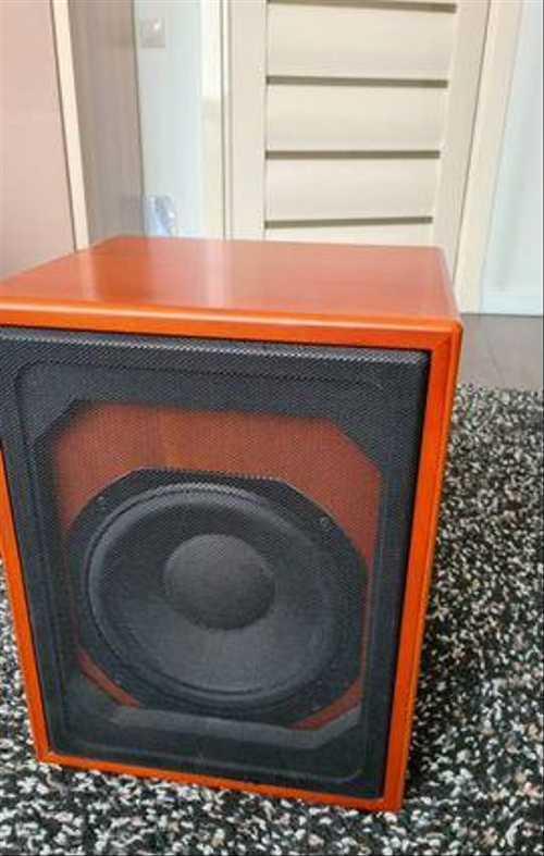 MJ Acoustics Pro 500