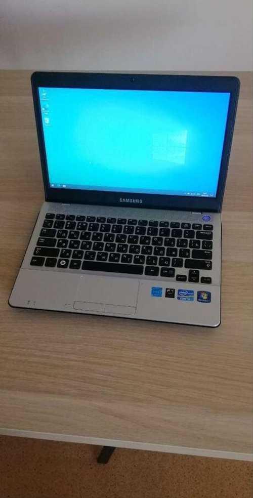 Ноутбук Samsung NP300U1A 12"