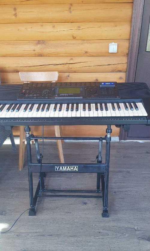 Синтезатор Yamaha psr-520