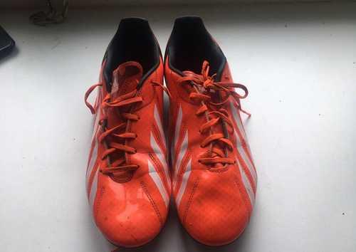 Бутсы Adidas f10 шипы 11 us