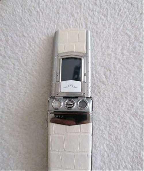 Vertu Ayxta Pure White Diamond Rain