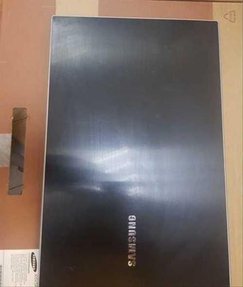 Samsung 305V5A-S06