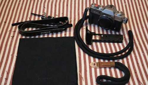 Фотоаппарат (body, без объектива) Fujifilm X T-30