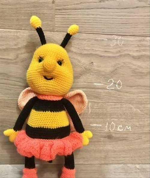 Вязаная игрушка Пчелка ручная работа