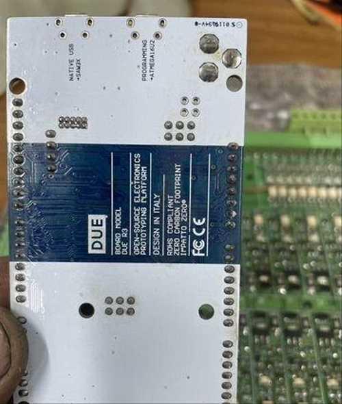 Arduino DUE+плата ввода-вывода+сенсорный дисплей